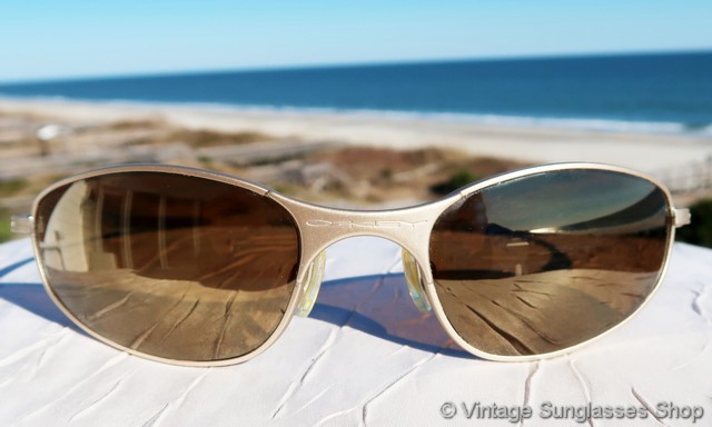 Vintage Oakley Sunglasses For Men and Women - Page 2