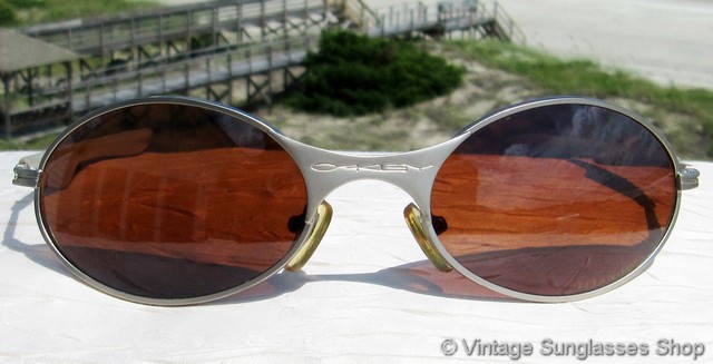 Oakley E Wire Titanium VR28 Sunglasses