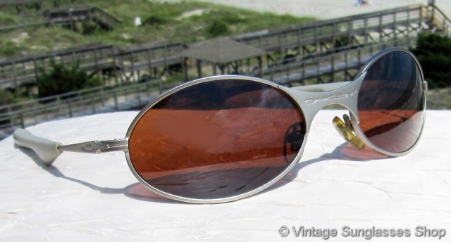 Oakley E Wire Titanium VR28 Sunglasses