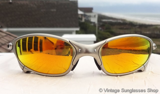 Vintage Oakley Sunglasses For Men and Women