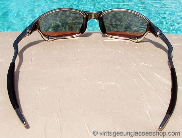 Vintage Oakley Sunglasses For Men and Women