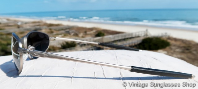 Vintage Oakley Sunglasses For Men and Women