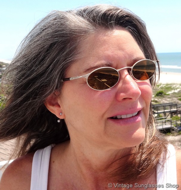 Vintage Oakley Sunglasses For Men and Women