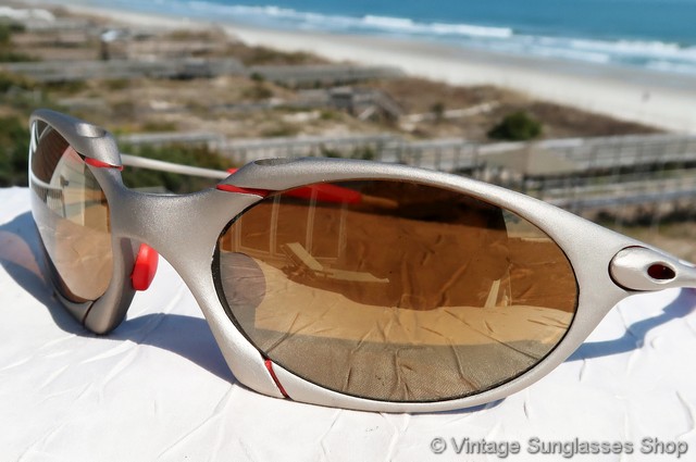 Oakley Romeo 1.0 Titanium Gold Iridium Sunglasses