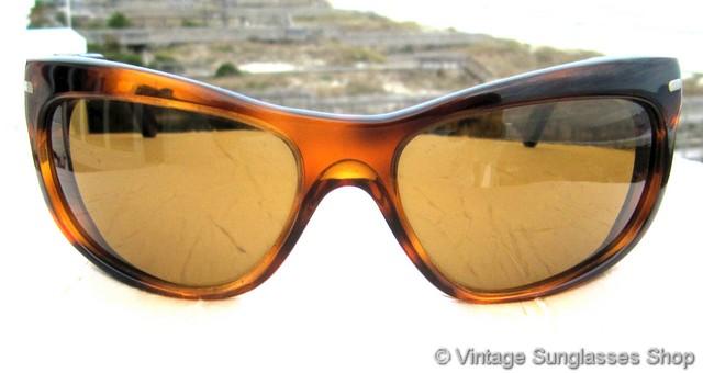 Vintage Sunglasses For Men and Women - Page 101