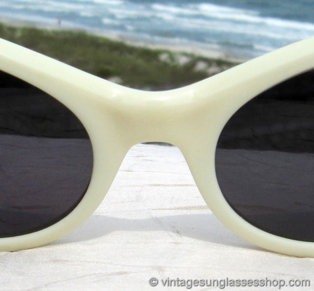 Ray-Ban Cream Lisbon Sunglasses