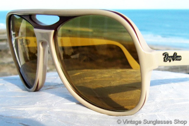 Vintage Ray-Ban Sunglasses For Men and Women - Page 74