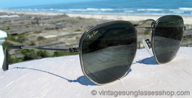 Ray-Ban W0973 Classic Collection III Sunglasses