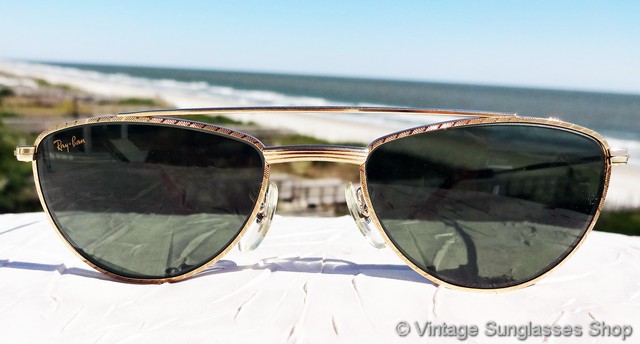 Vintage Ray-Ban Sunglasses For Men and Women - Page 11