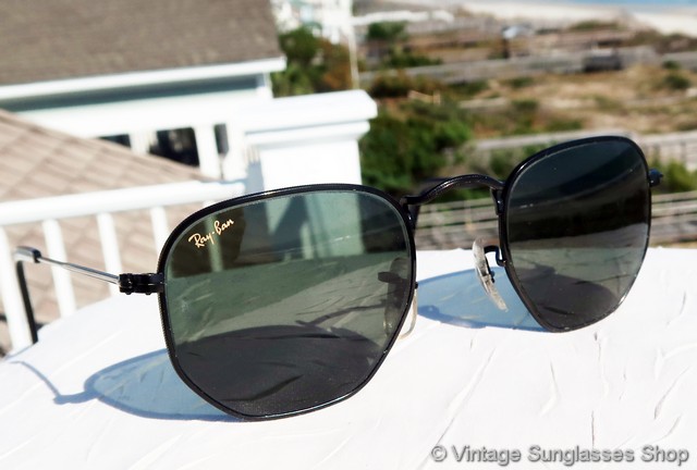 Ray-Ban W2300 Classic Metals Sunglasses