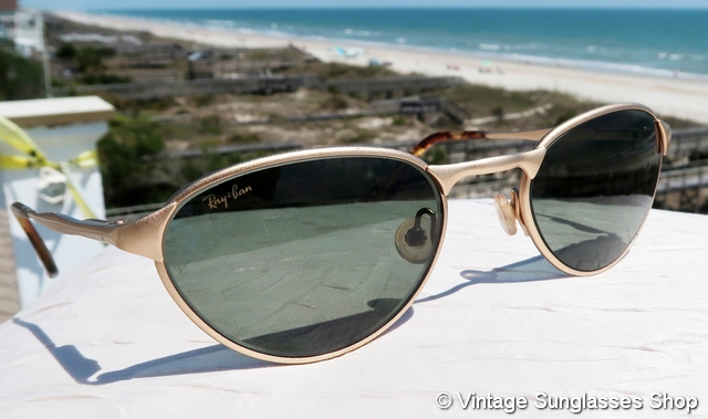 Vintage Ray-Ban Sunglasses For Men and Women - Page 20