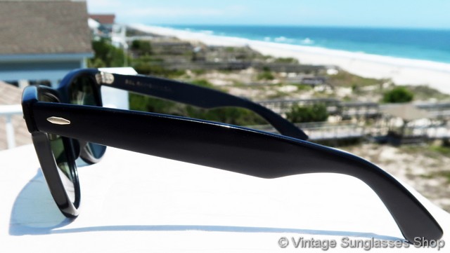 Ray-Ban Wayfarer Blue Mirror Sunglasses