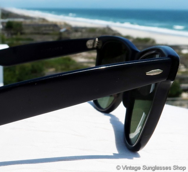 Ray-Ban Wayfarer Blue Mirror Sunglasses