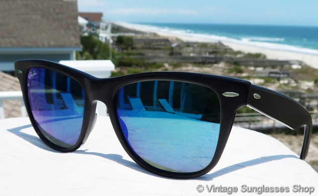Ray-Ban Wayfarer Blue Mirror Sunglasses