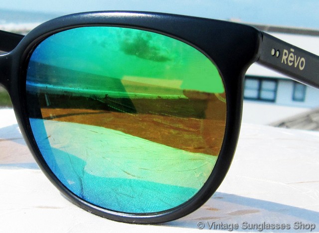 Revo 850 Grand Classic Green Mirror Sunglasses
