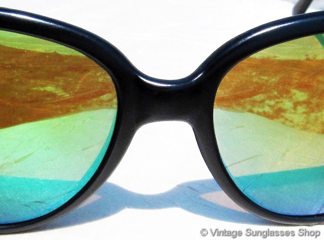 Revo 850 Grand Classic Green Mirror Sunglasses