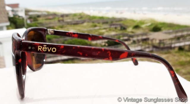 Revo 850 Grand Classic Red Tortoise Green Mirror Sunglasses